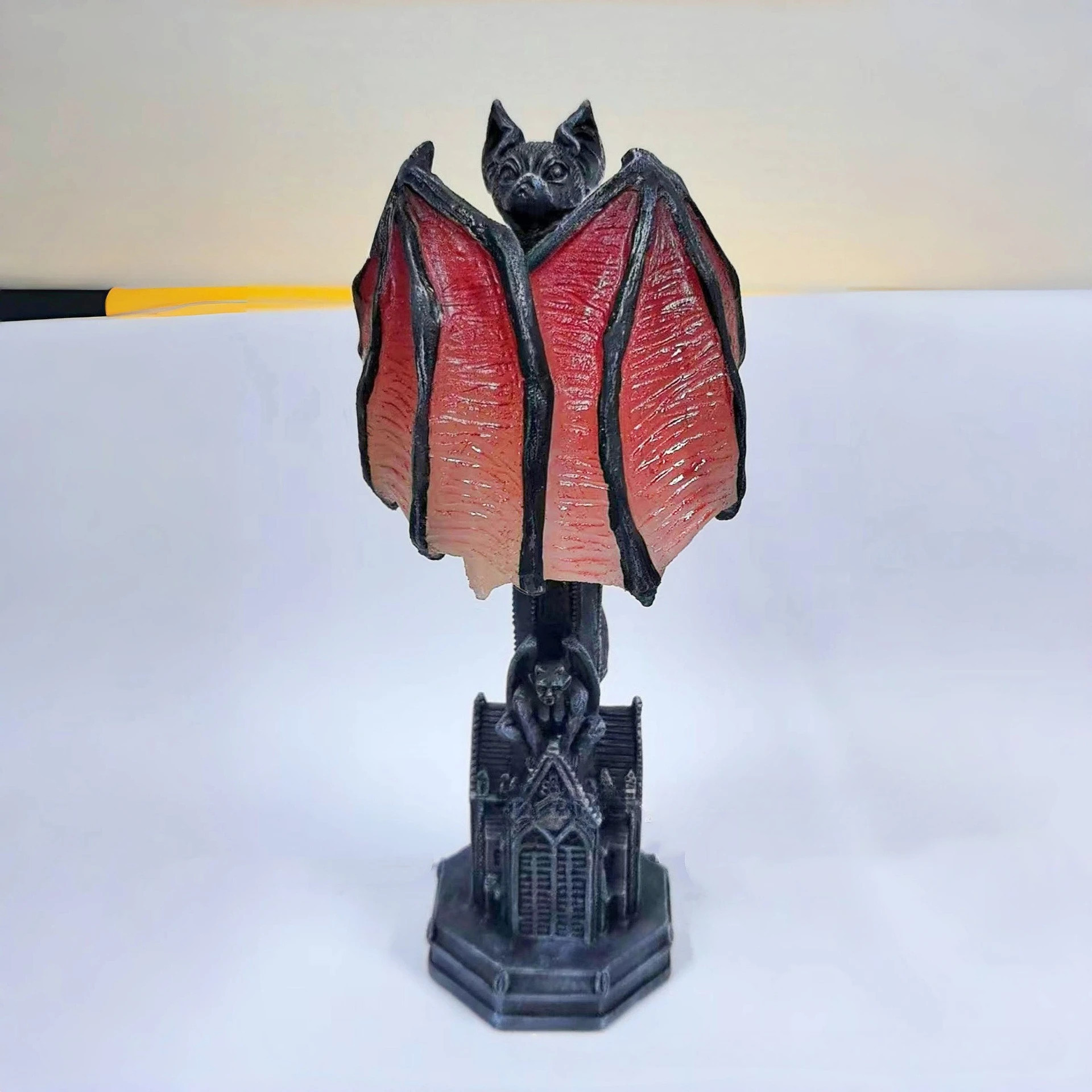 Bat Wing Lamp - valvaz